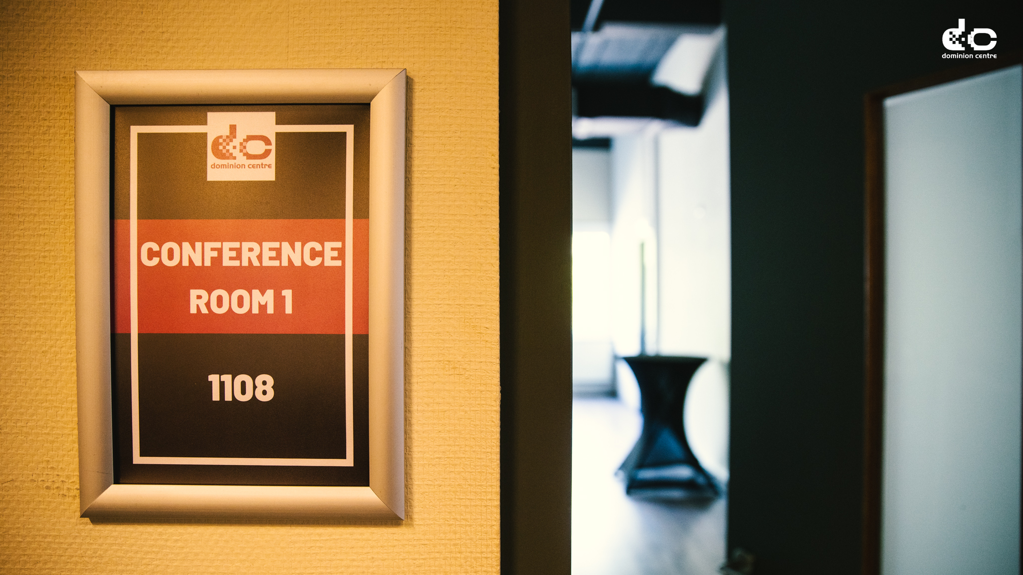 Conference Room 1 bij Dominion Centre - Vergaderruimte met Licht ...